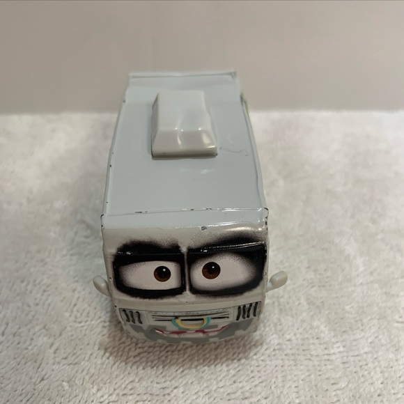 Disney | Toys | Disney Pixar Cars 3 Thunder Hollow Arvy Deluxe Camper ...